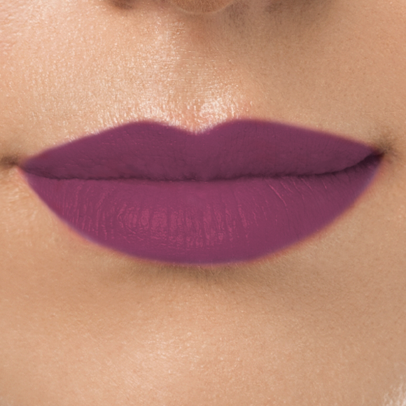 Lujoso Labial Mate Royal Reina 4 g – JAFRA MX